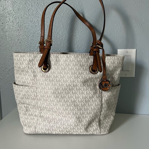 MICHAEL Michael Kors | Bags | Michael Kors Signature Tote | Poshmark